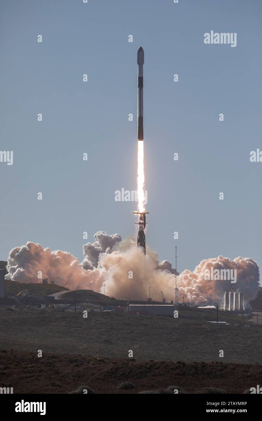 California, USA. 1st Dec, 2023. SpaceX Falcon 9 rocket carrying South ...