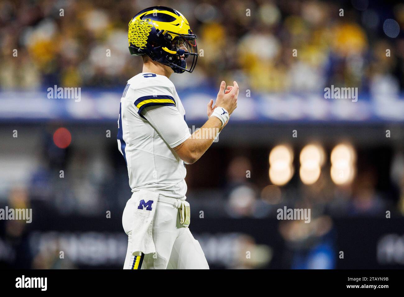 December 02, 2023: Michigan quarterback J.J. McCarthy (9) during NCAA ...