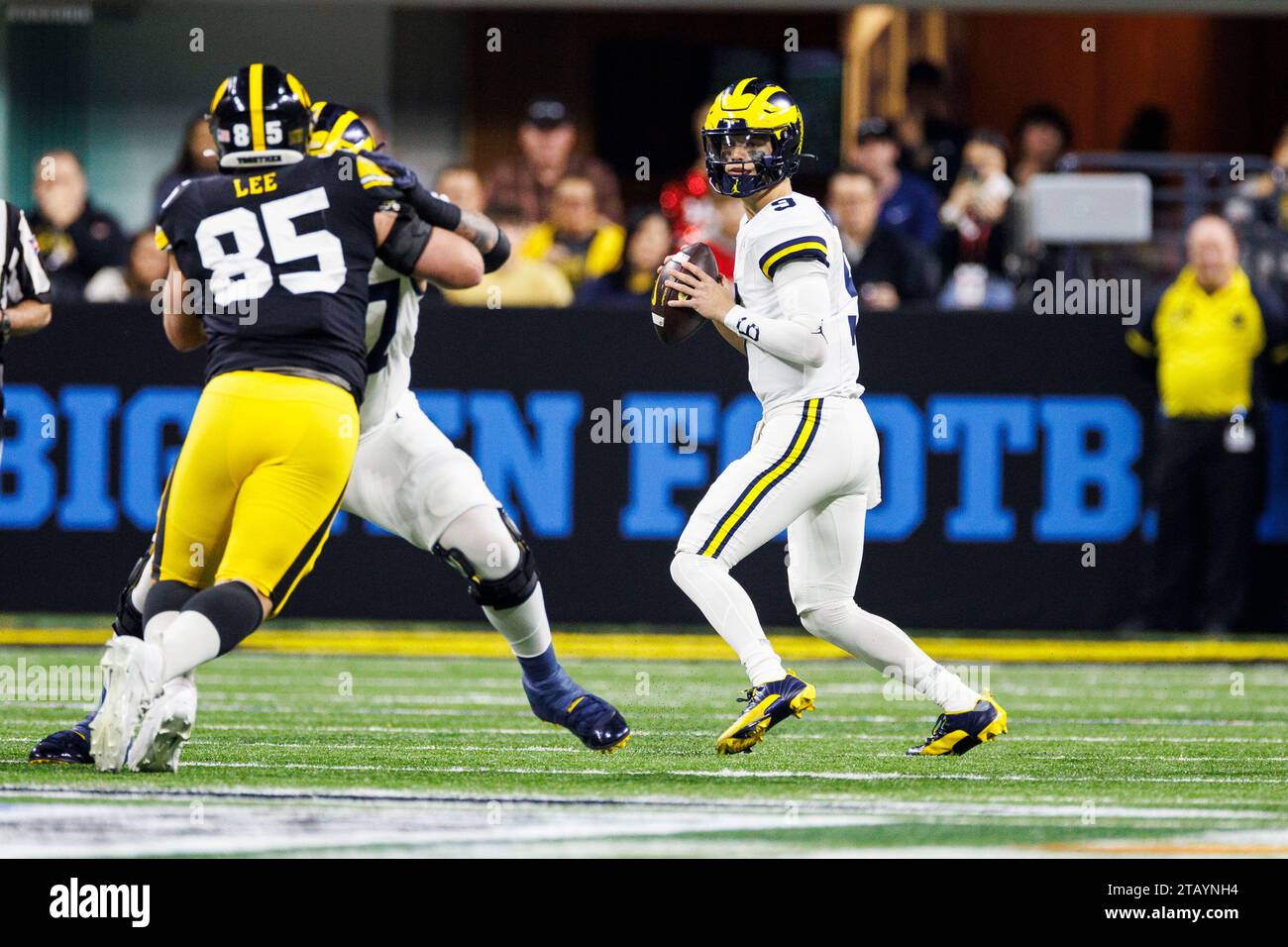December 02, 2023: Michigan quarterback J.J. McCarthy (9) looks to pass ...
