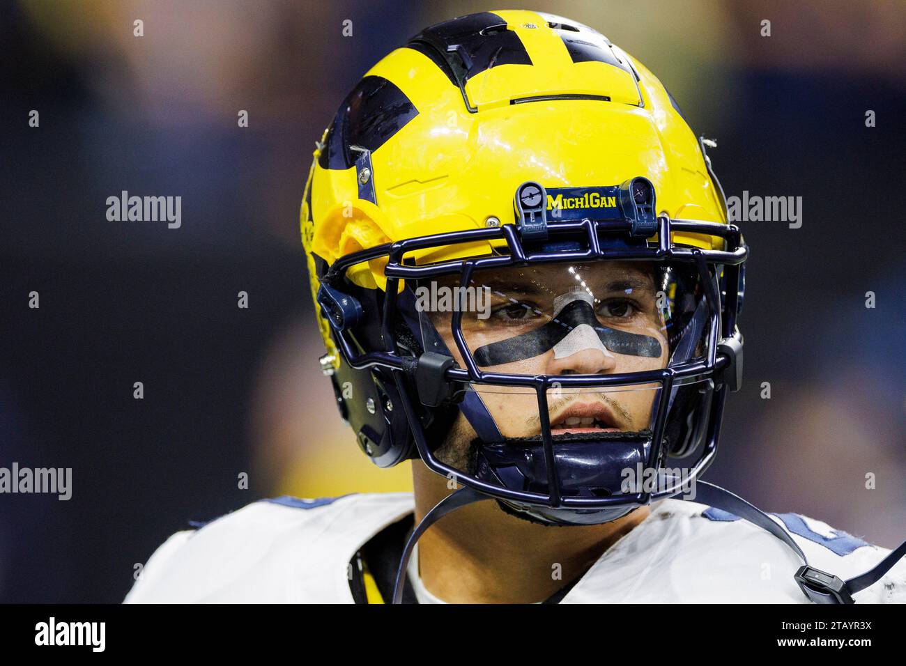 Indianapolis, Indiana, USA. 02nd Dec, 2023. Michigan running back Blake ...
