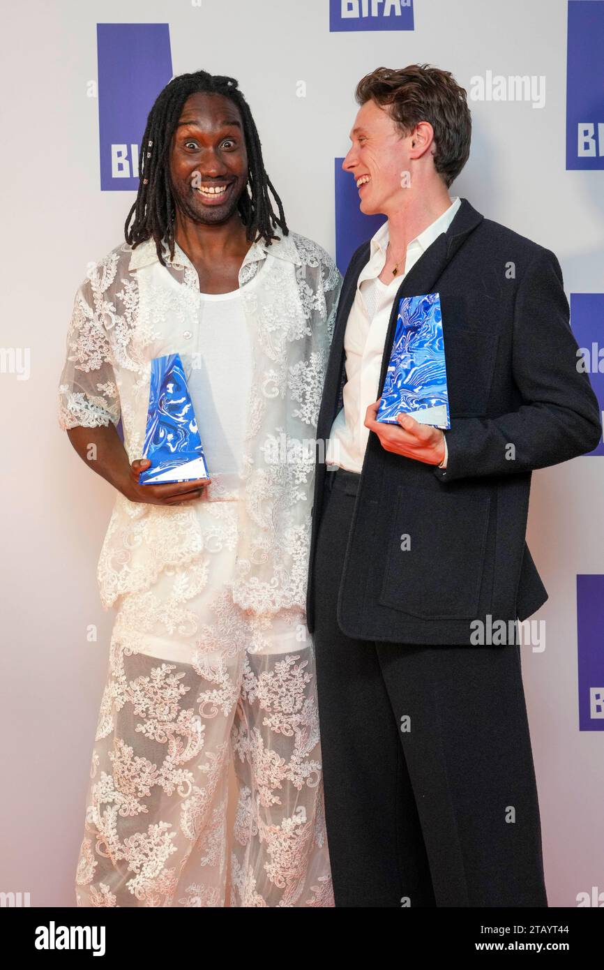 George mackay femme hi-res stock photography and images - Alamy