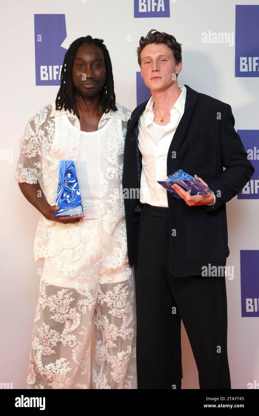 George mackay femme hi-res stock photography and images - Alamy