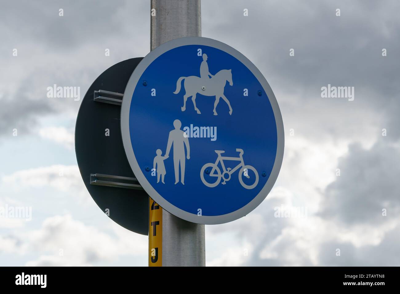 Horseback riding and biking hi-res stock photography and images - Alamy