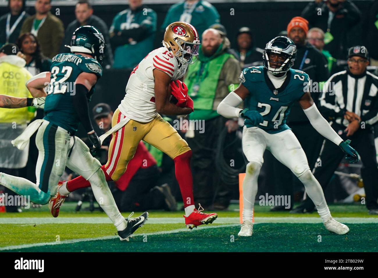San Francisc wide receiver Jauan Jennings runs in a touchdown during an ...