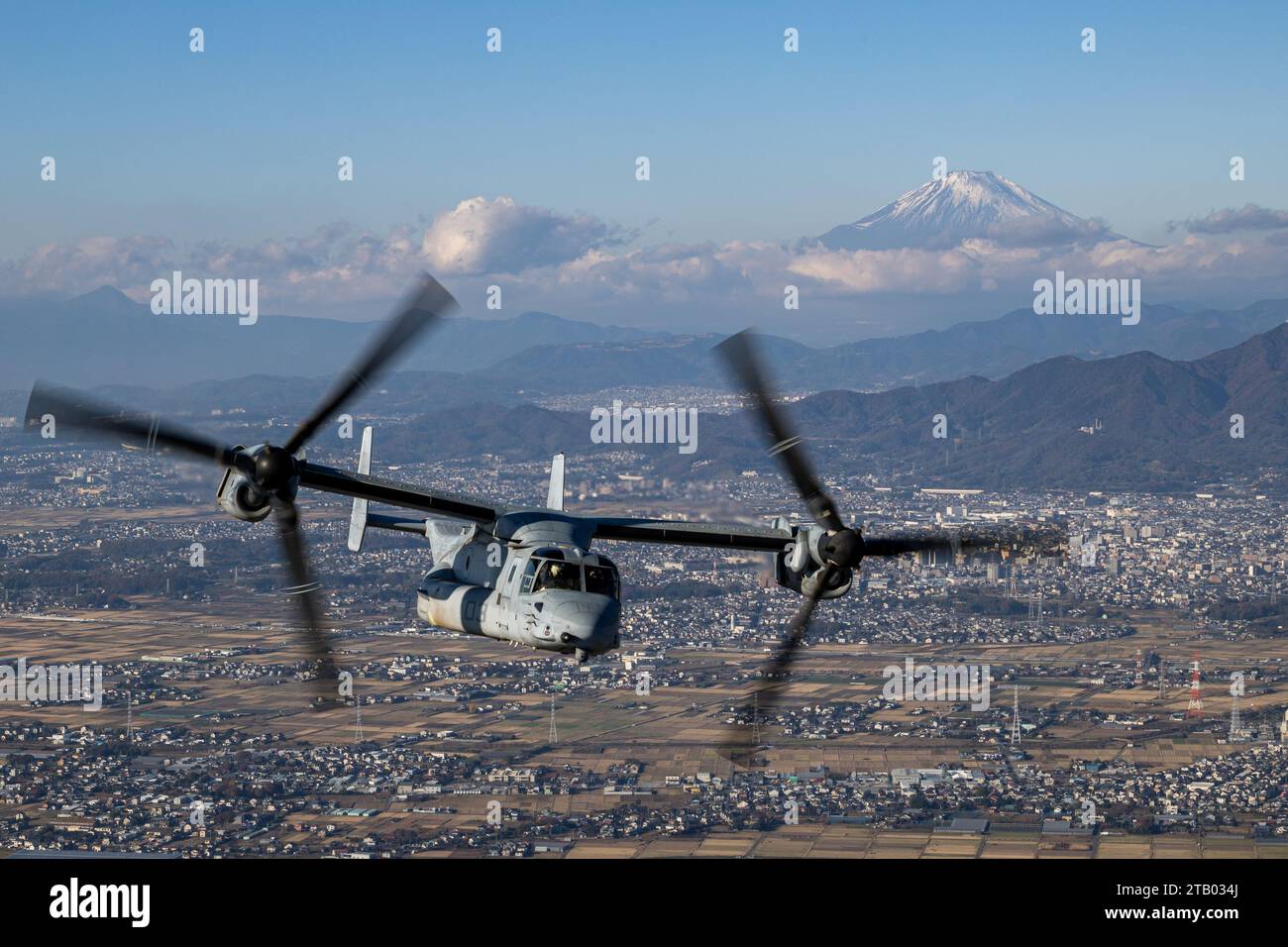 A U.S. Marine Corps MV-22B Osprey assigned to Marine Medium Tiltrotor ...