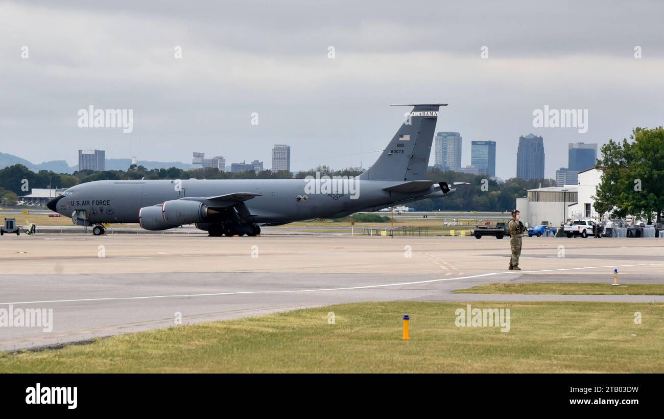 Birmingham air national guard base hi-res stock photography and images ...