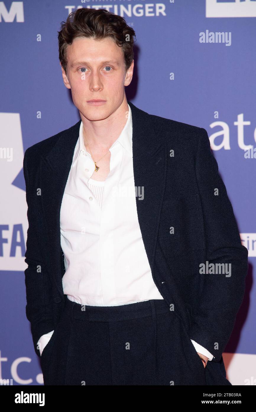 George mackay hi-res stock photography and images - Alamy