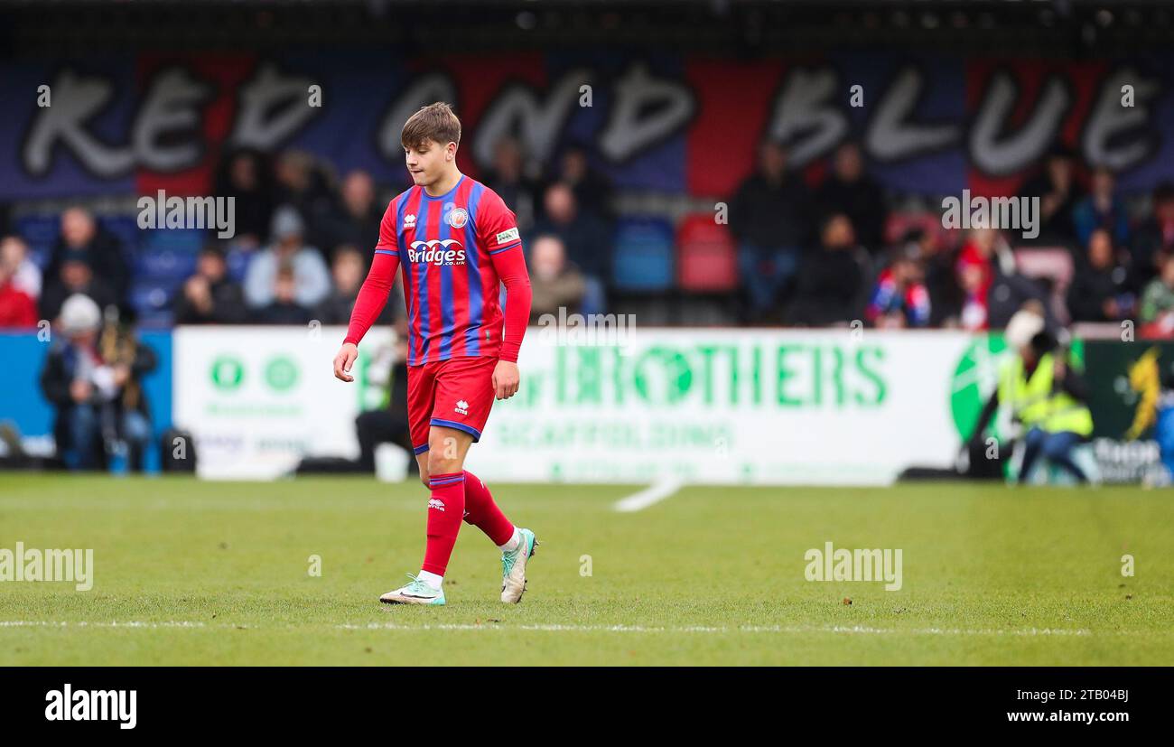 Aldershot, UK. 03rd Dec, 2023. Aldershot Town midfielder Josh Stokes ...