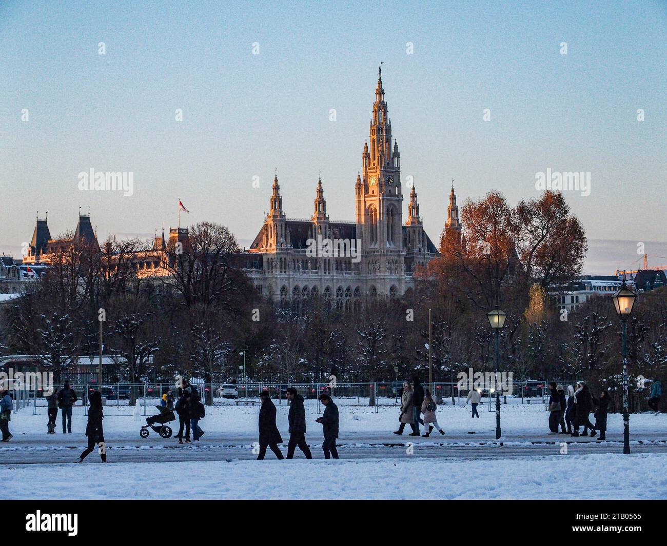 Vienna, Austria, Austria. 4th Dec, 2023. The Vienna City Hall or ...