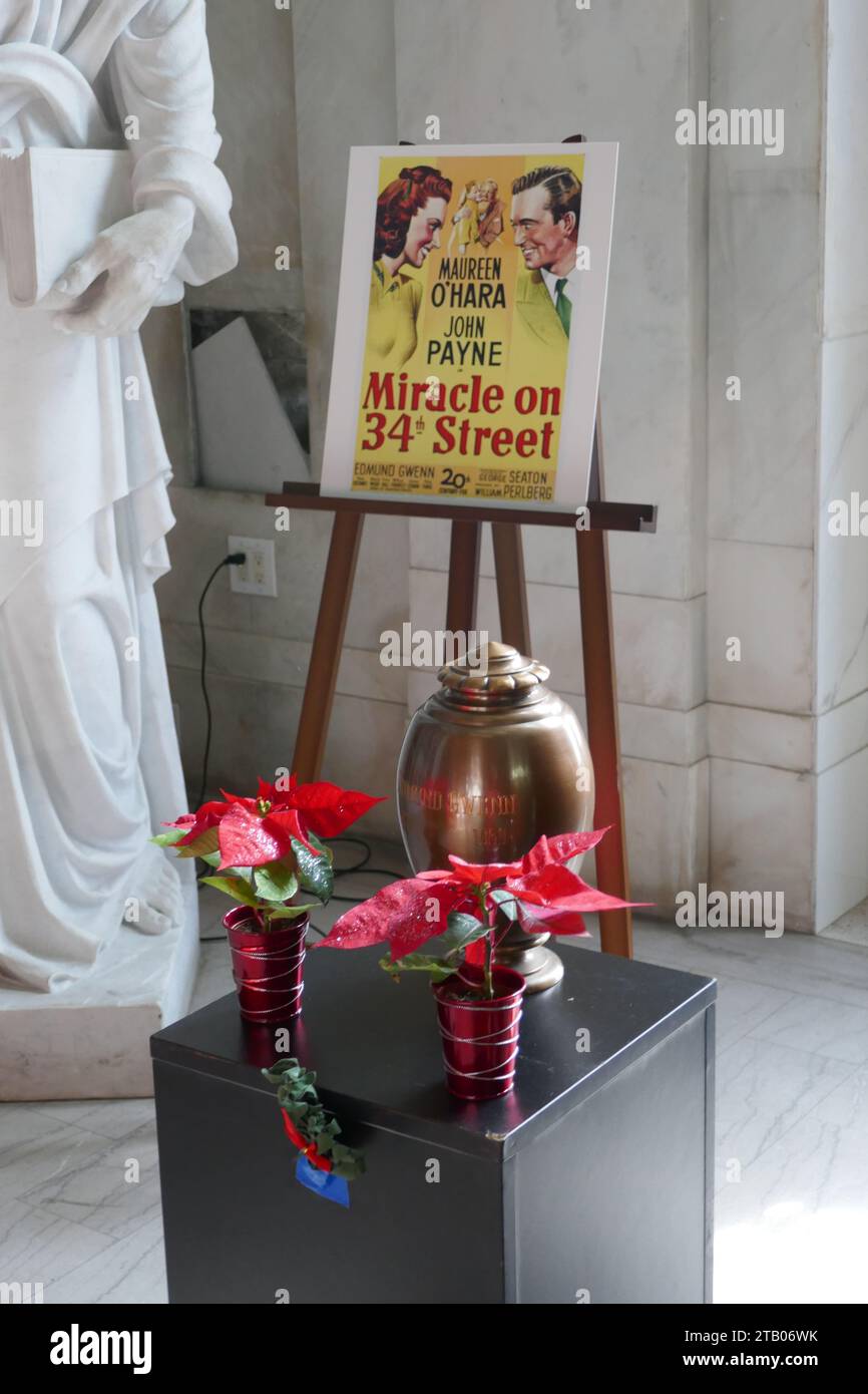 Los Angeles, California USA 3rd December 2023 Memorial & Inurnment ...