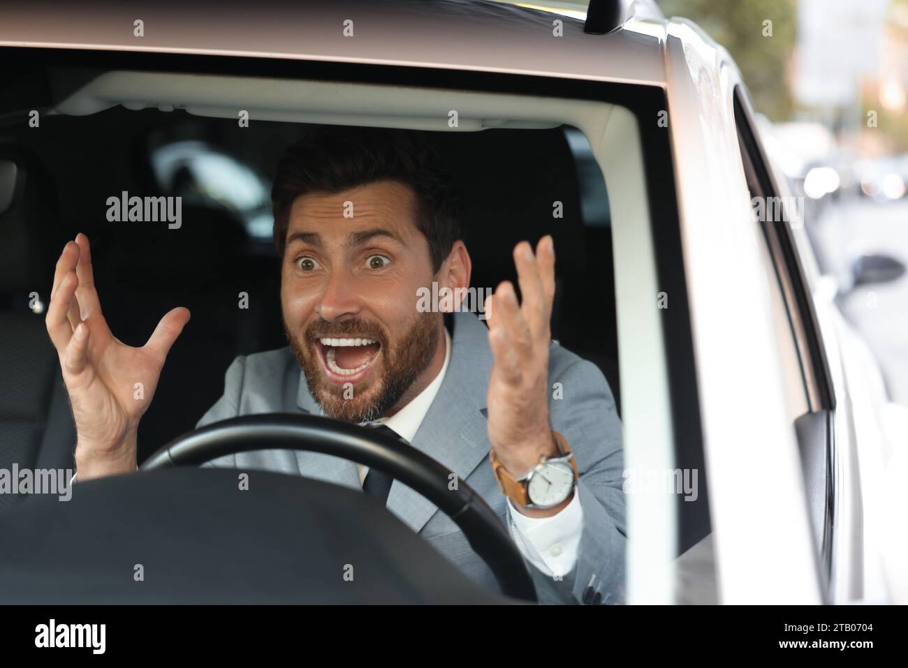 Rush hour traffic view through windshield hi-res stock photography and ...