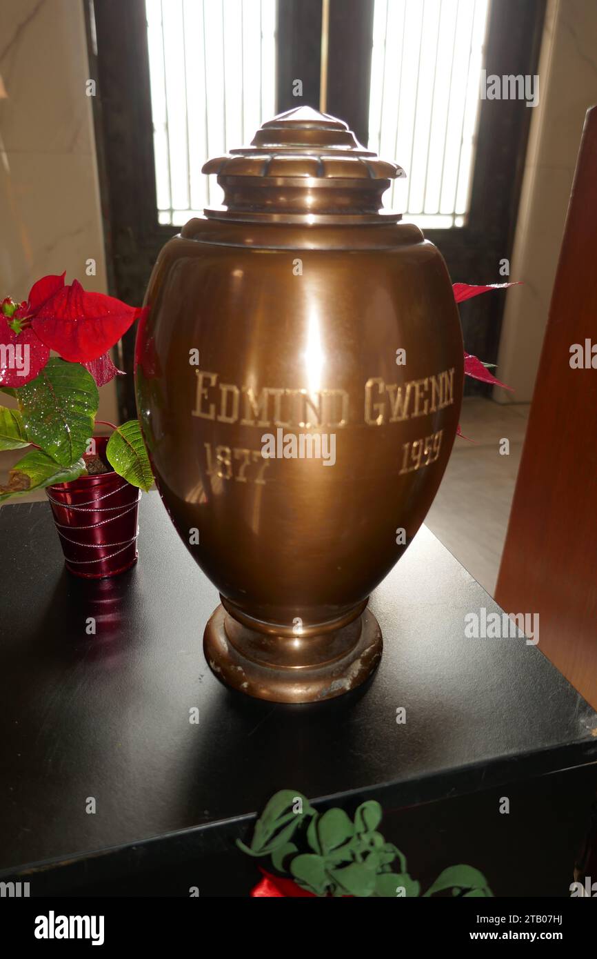 Los Angeles, California USA 3rd December 2023 Memorial & Inurnment ...