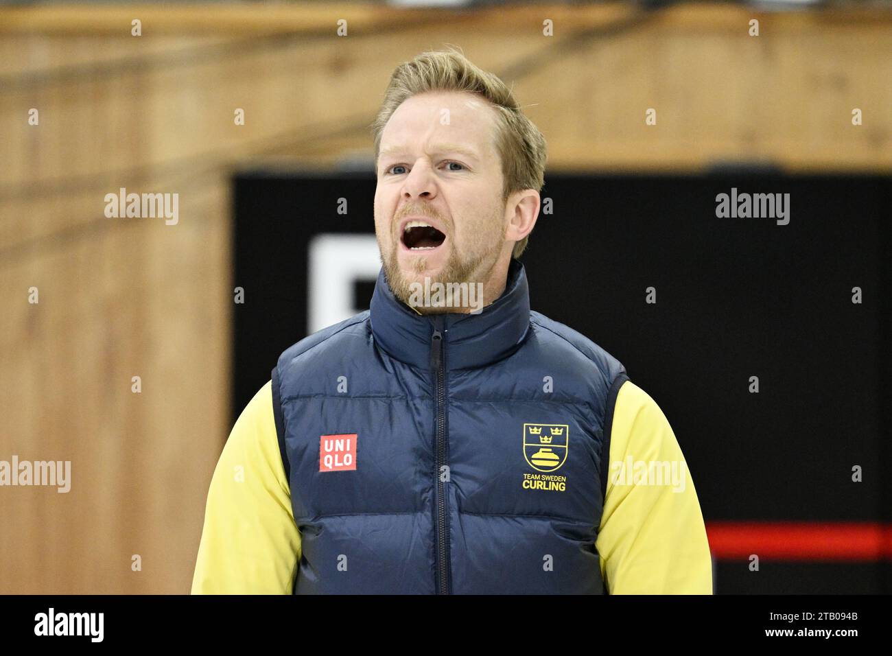 Karuizawa ice park, Nagano, Japan. 2nd Dec, 2023. Niklas Edin (SWE ...