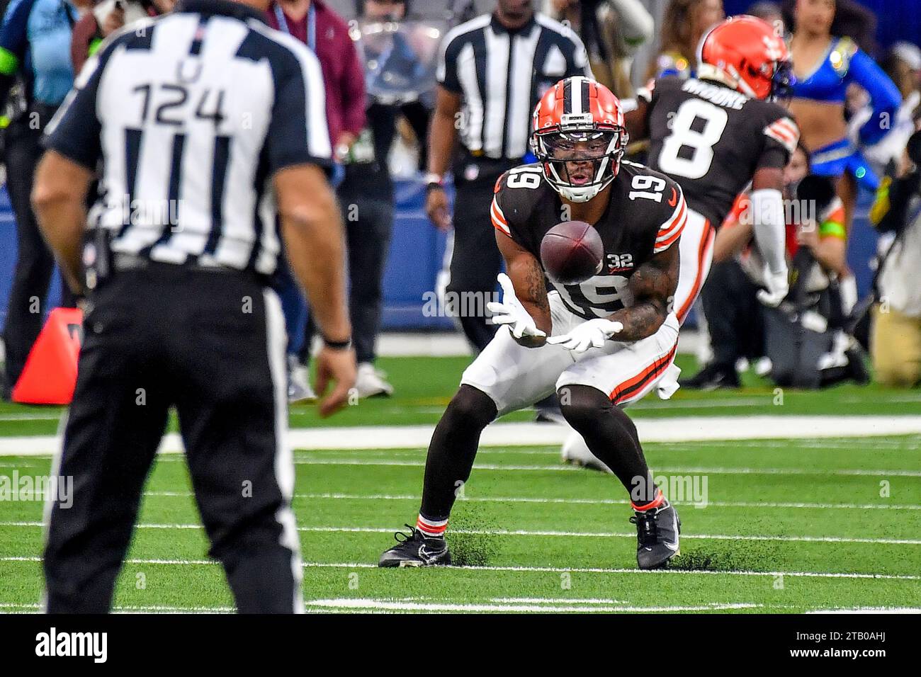Inglewood, CA. 3rd Dec, 2023. Cleveland Browns wide receiver Cedric ...