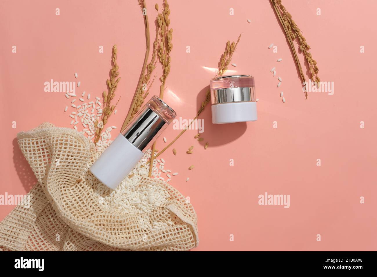 Rice bran cosmetics hi-res stock photography and images - Alamy
