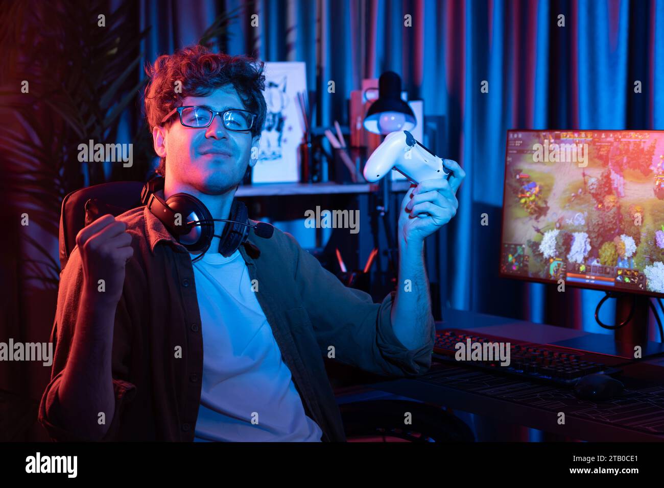 Moba esports hi-res stock photography and images - Alamy