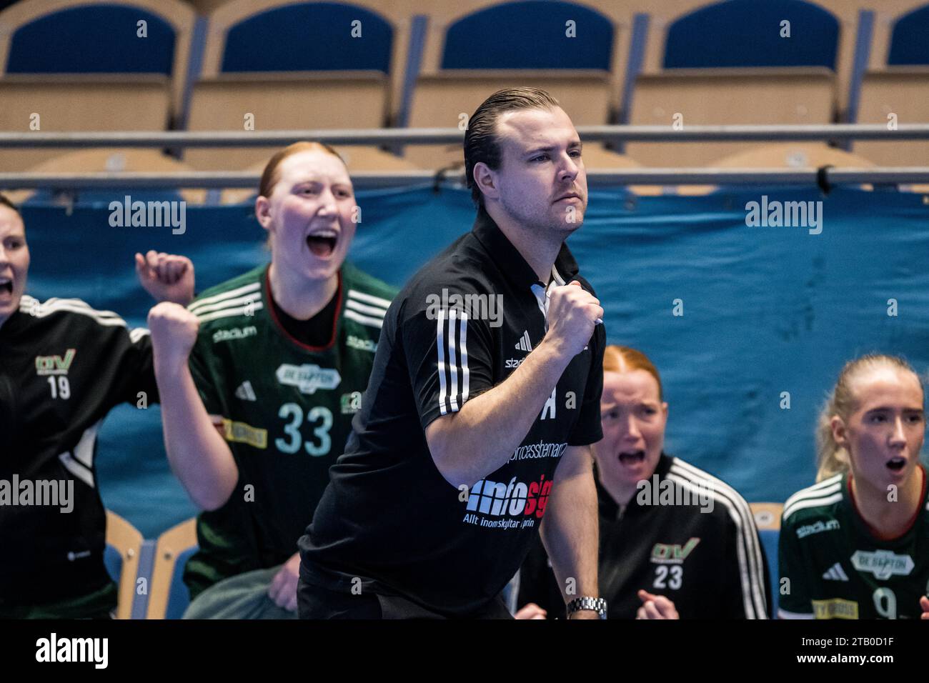 Helsingborg, Sverige. 03rd Dec, 2023. 231203 OV Helsingborgs tränare ...