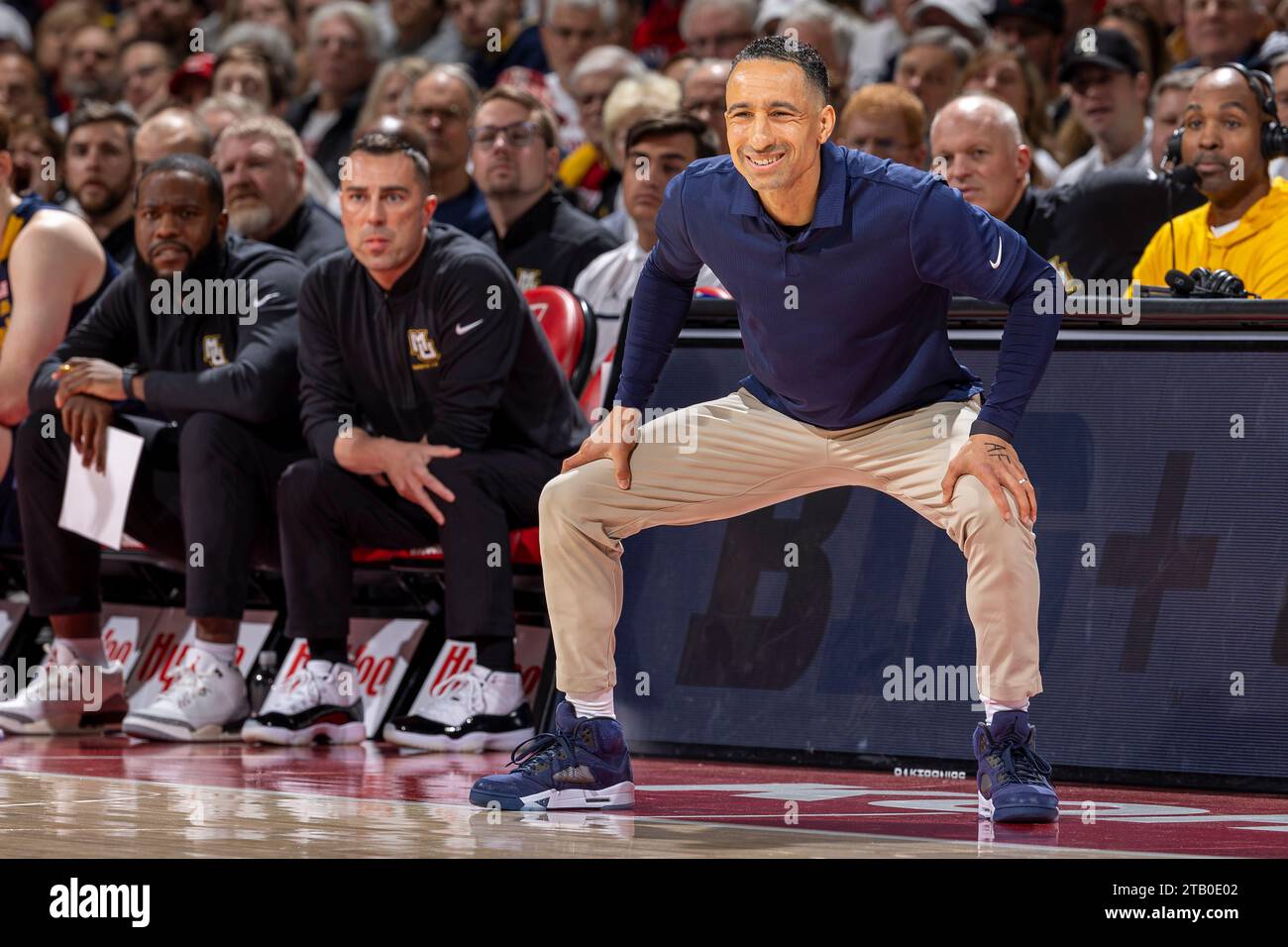 Marquette Golden Eagles Head Coach Shaka Smart looks on during an NCAA ...