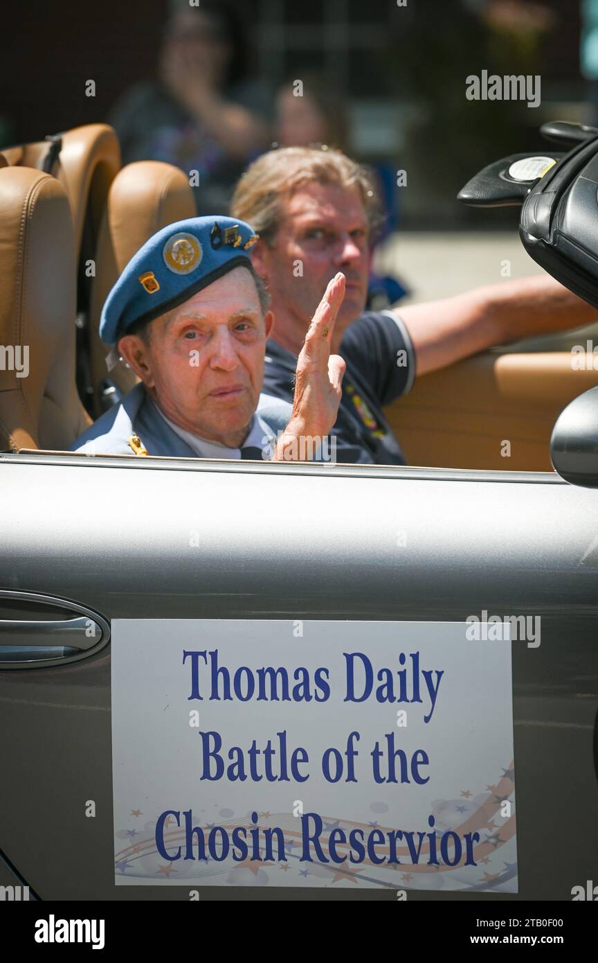 the Bristol, Rhode Island, USA, Fourth of July Parade, New England USA ...