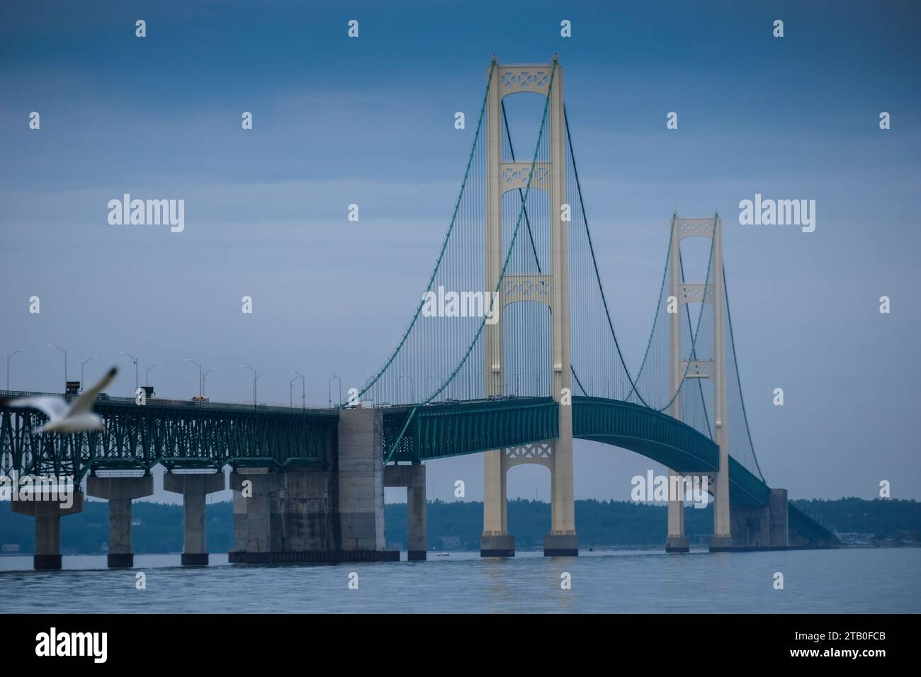 The Mackinac Bridge connects Michigan's upper and lower peninsulas ...