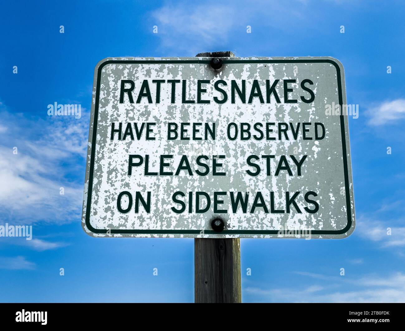 Snake warning sign hi-res stock photography and images - Alamy