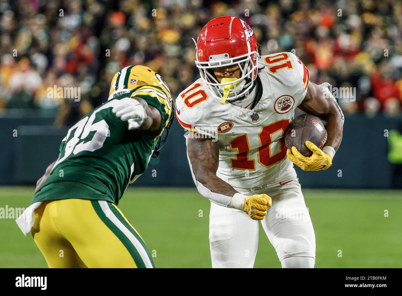Green Bay, United States. 03rd Dec, 2023. Kansas City Chiefs running ...