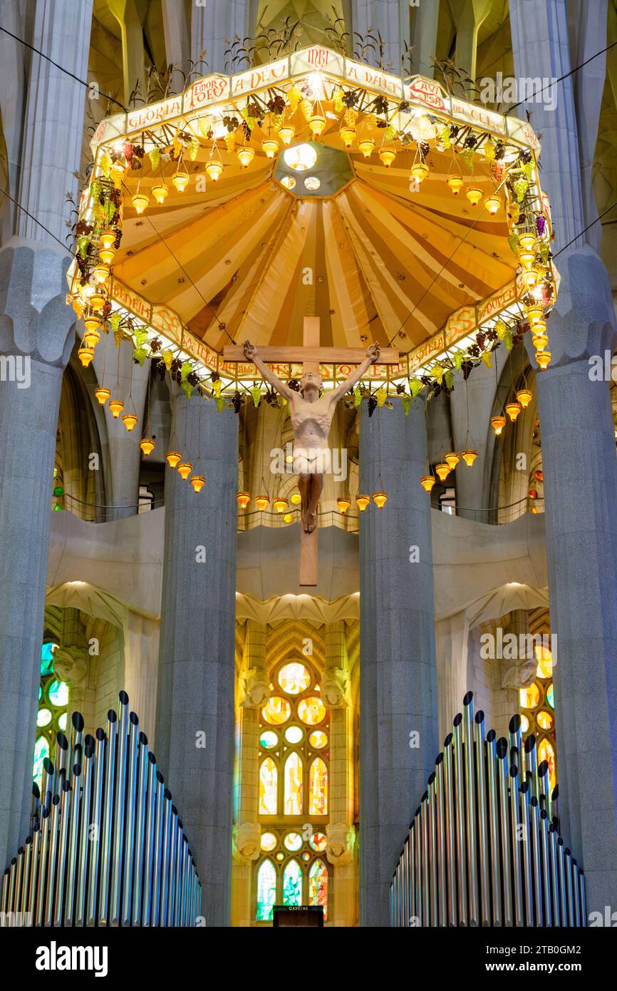 La basílica i templo expiatori de la sagrada familia hi-res stock photography and images - Alamy