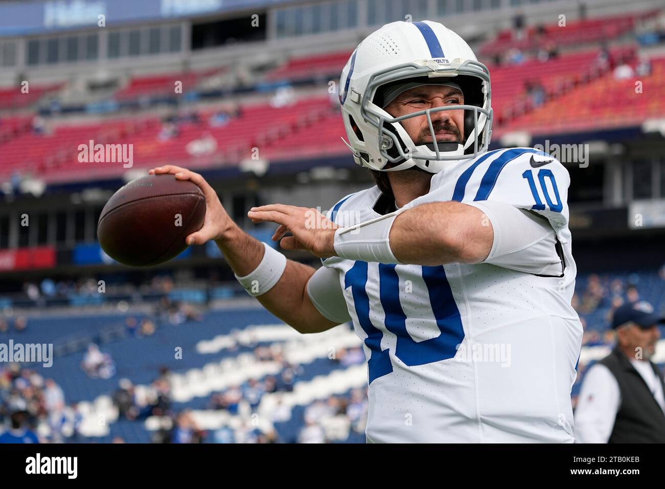 Indianapolis Colts quarterback Gardner Minshew (10) warms up before an ...