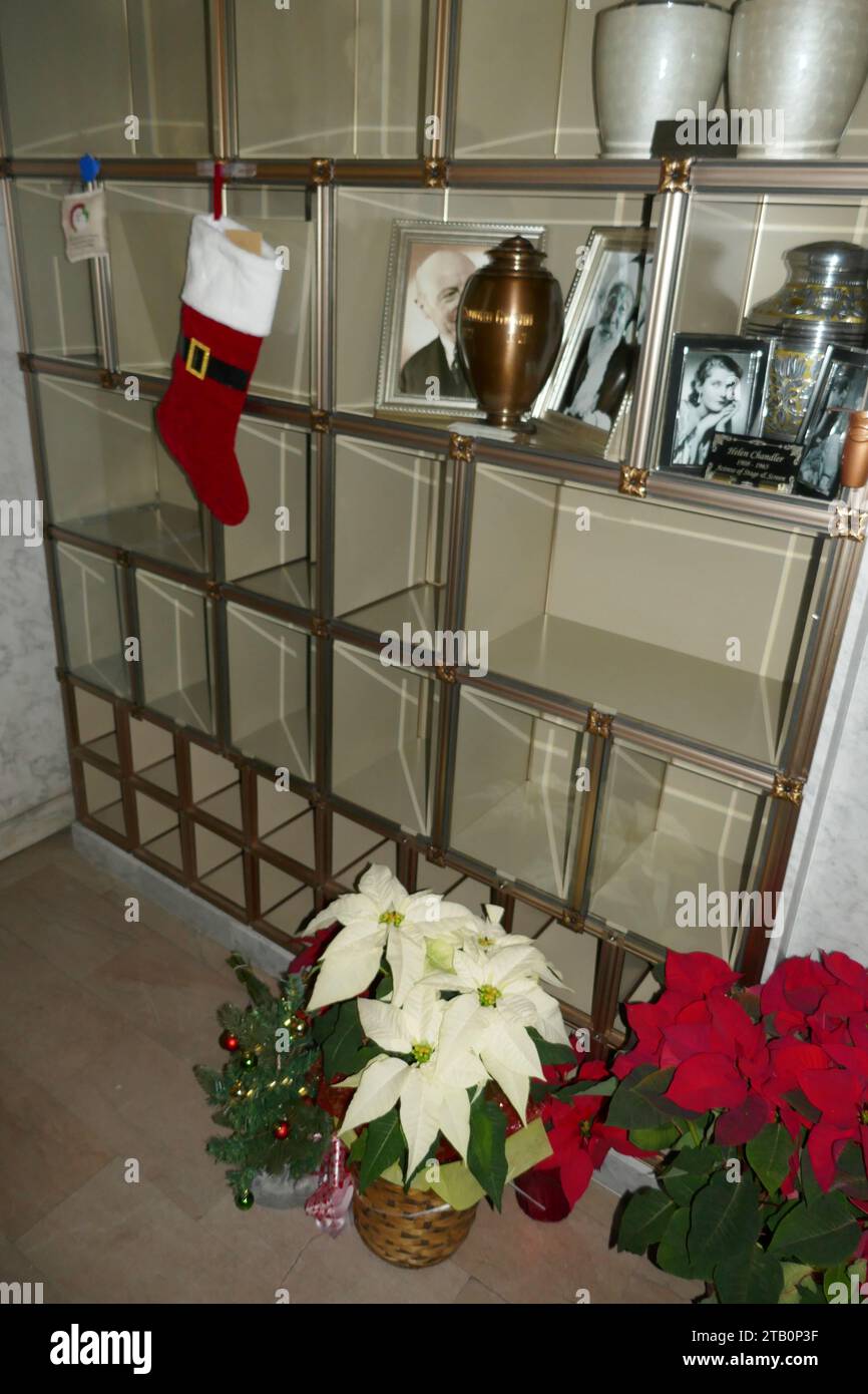 Los Angeles, California USA 3rd December 2023 Memorial & Inurnment ...