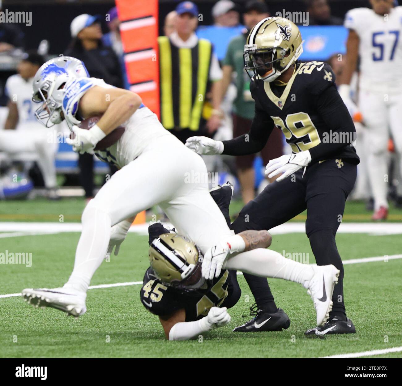 New Orleans, USA. 03rd Dec, 2023. New Orleans Saints linebacker Nephi ...