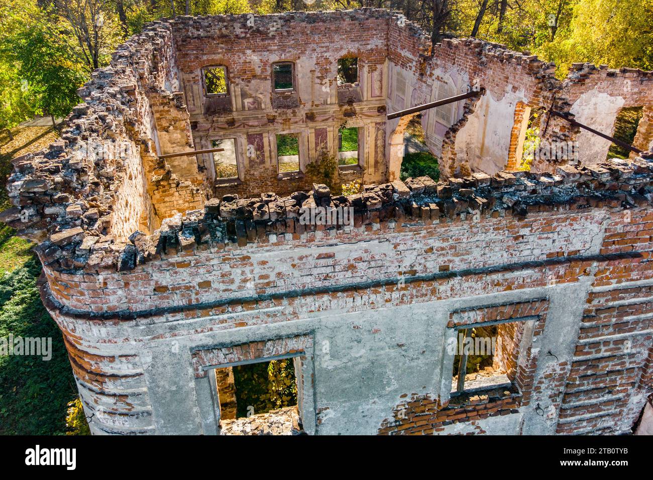 The brickwork of the wall of an ancient building without a roof ...