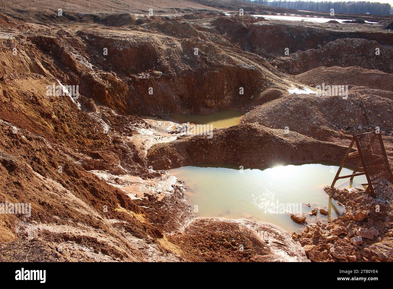 Crushed limestone hi-res stock photography and images - Alamy