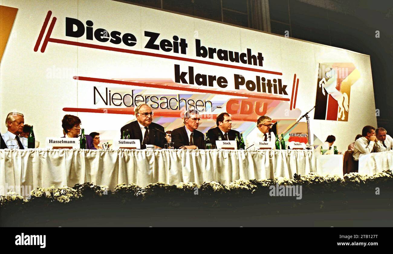 Dr. Helmut Kohl - hier auf CDU Landesparteitag NDS am 18.09.1991 in ...
