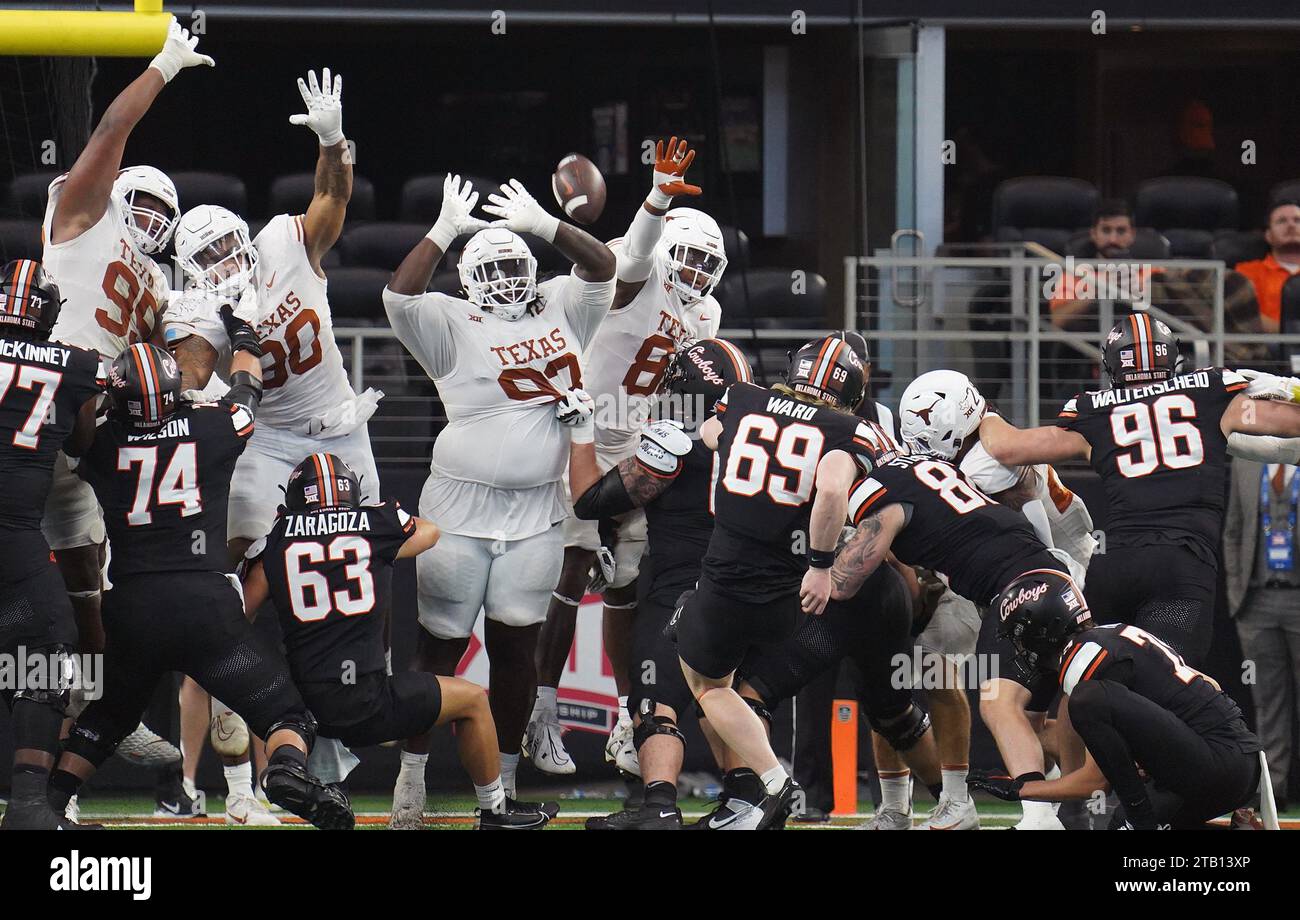 Pepper and logan hi-res stock photography and images - Alamy