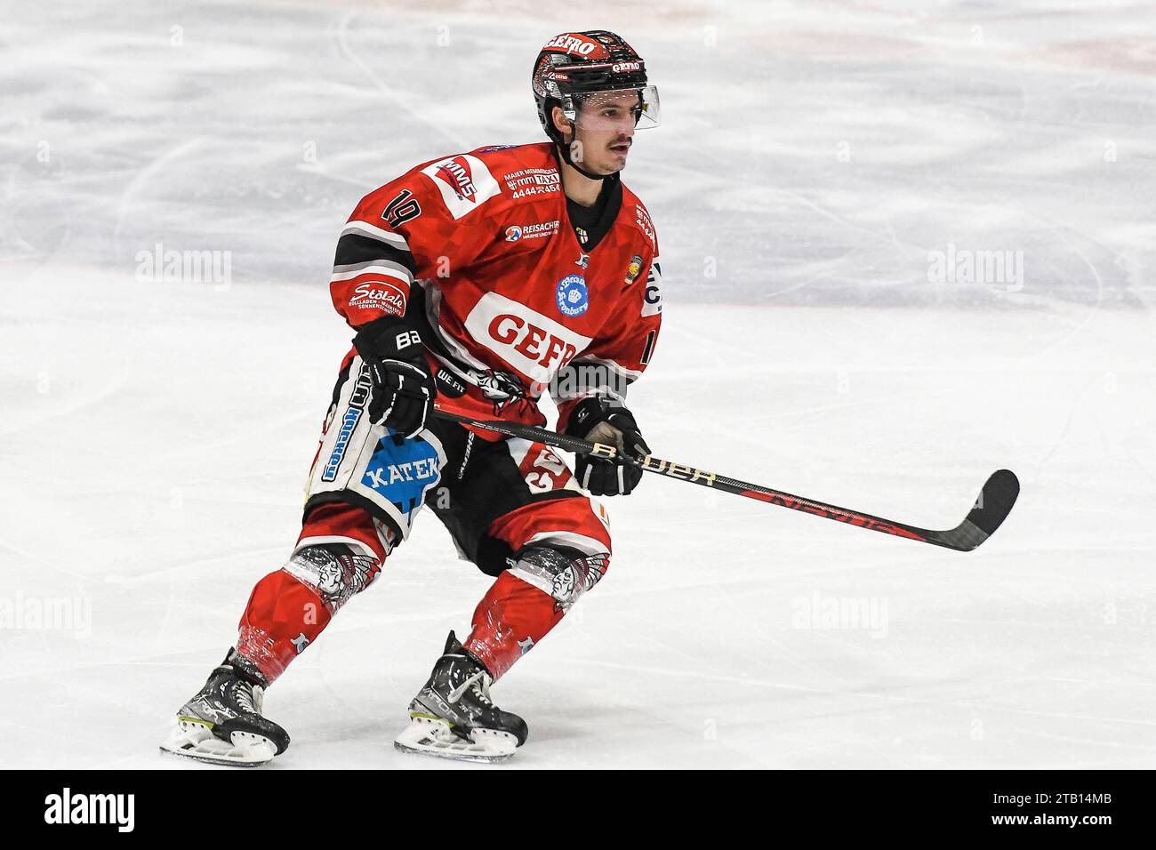 Memmingen, Deutschland. 04th Dec, 2023. 03.12.2023, Eissporthalle am ...