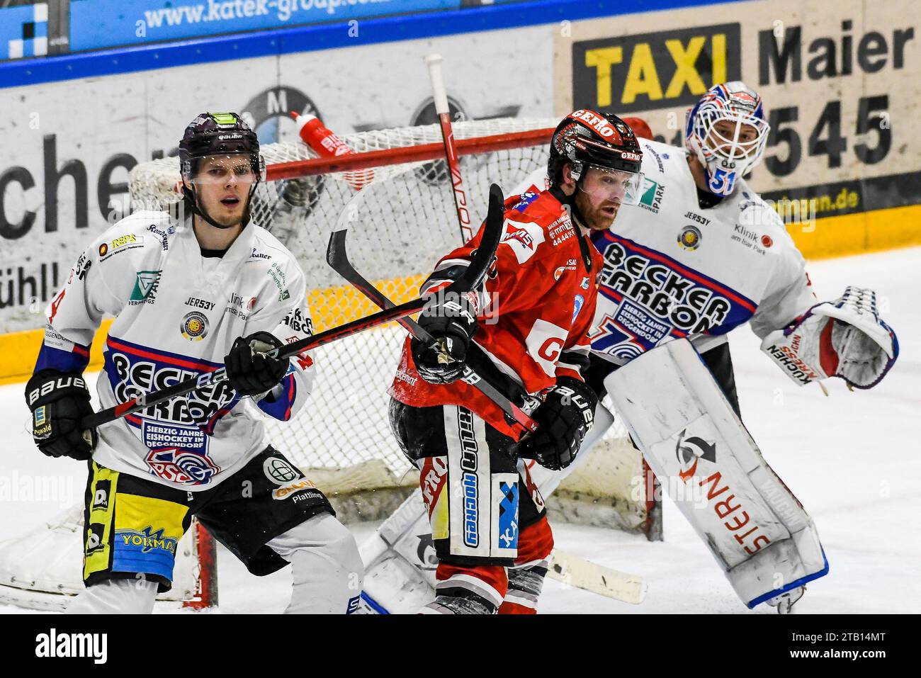 Memmingen, Deutschland. 04th Dec, 2023. 03.12.2023, Eissporthalle am ...