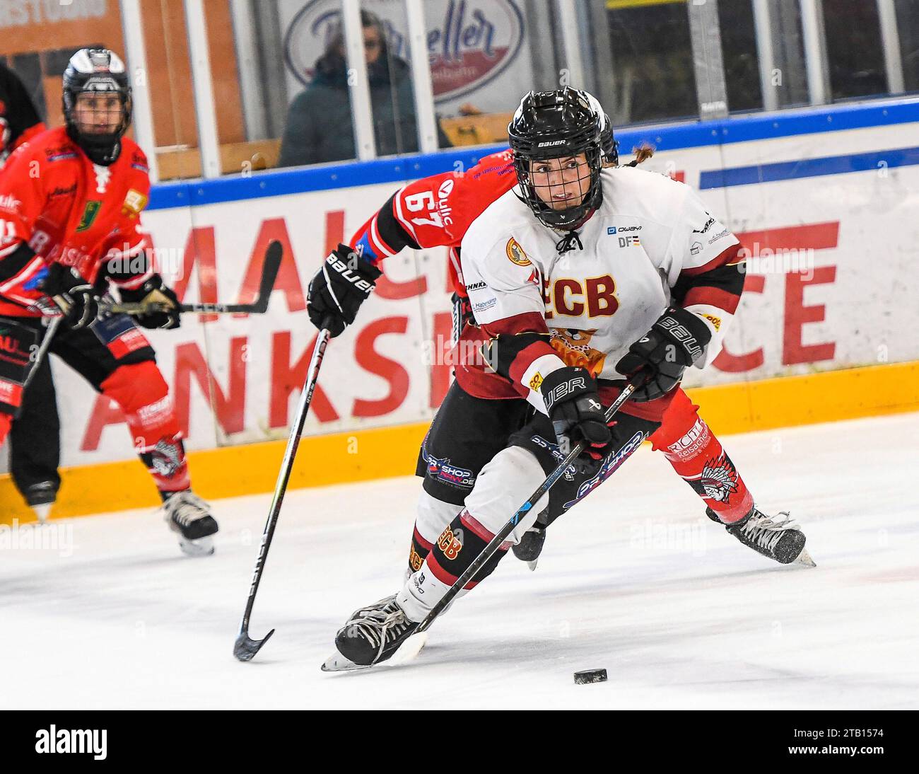 Memmingen, Deutschland. 03rd Dec, 2023. 03.12.2023, Eissporthalle am ...
