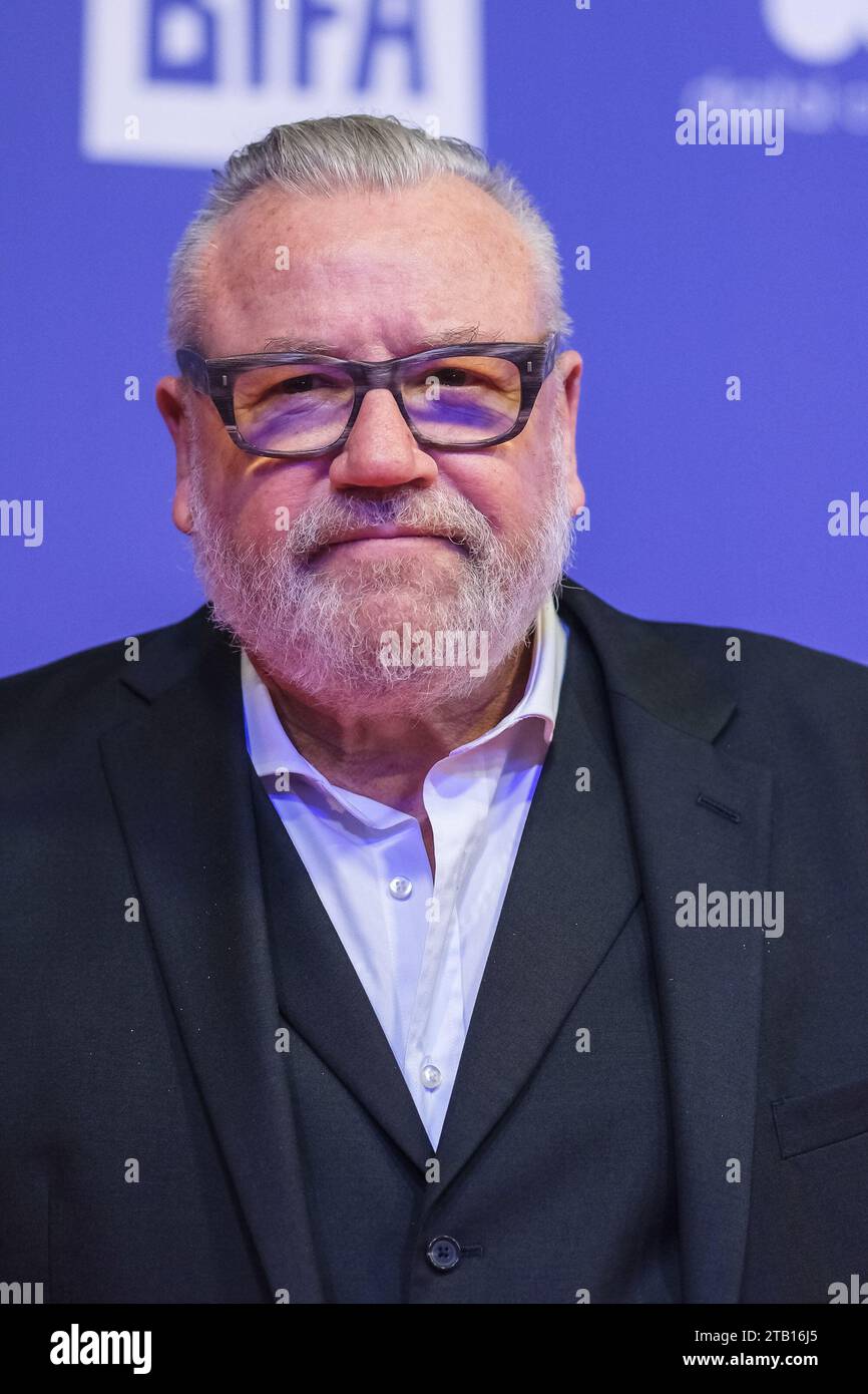 Ray winstone photographed hi-res stock photography and images - Alamy