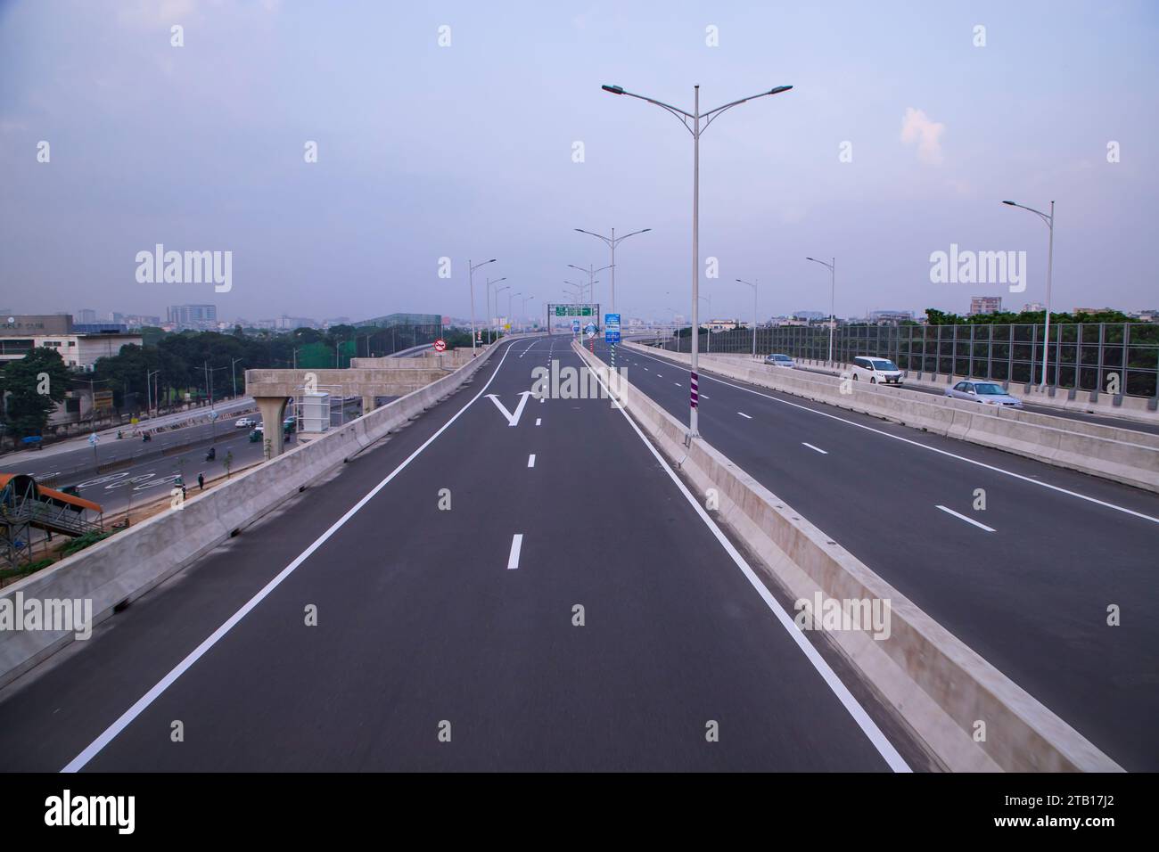 Non-stop speed way Dhaka Elevated Expressway with blue sky view Stock ...