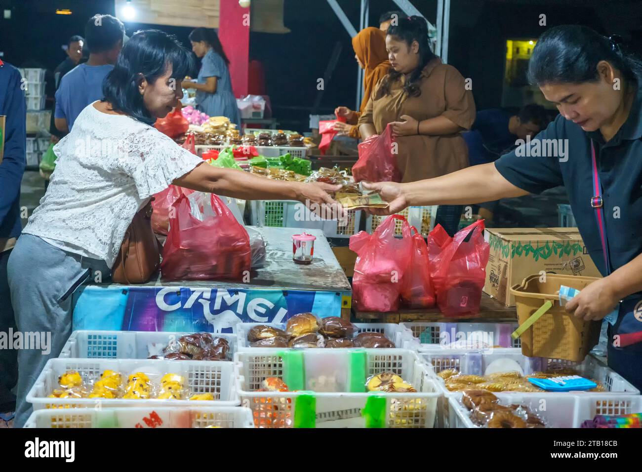 Kue subuh hi-res stock photography and images - Alamy