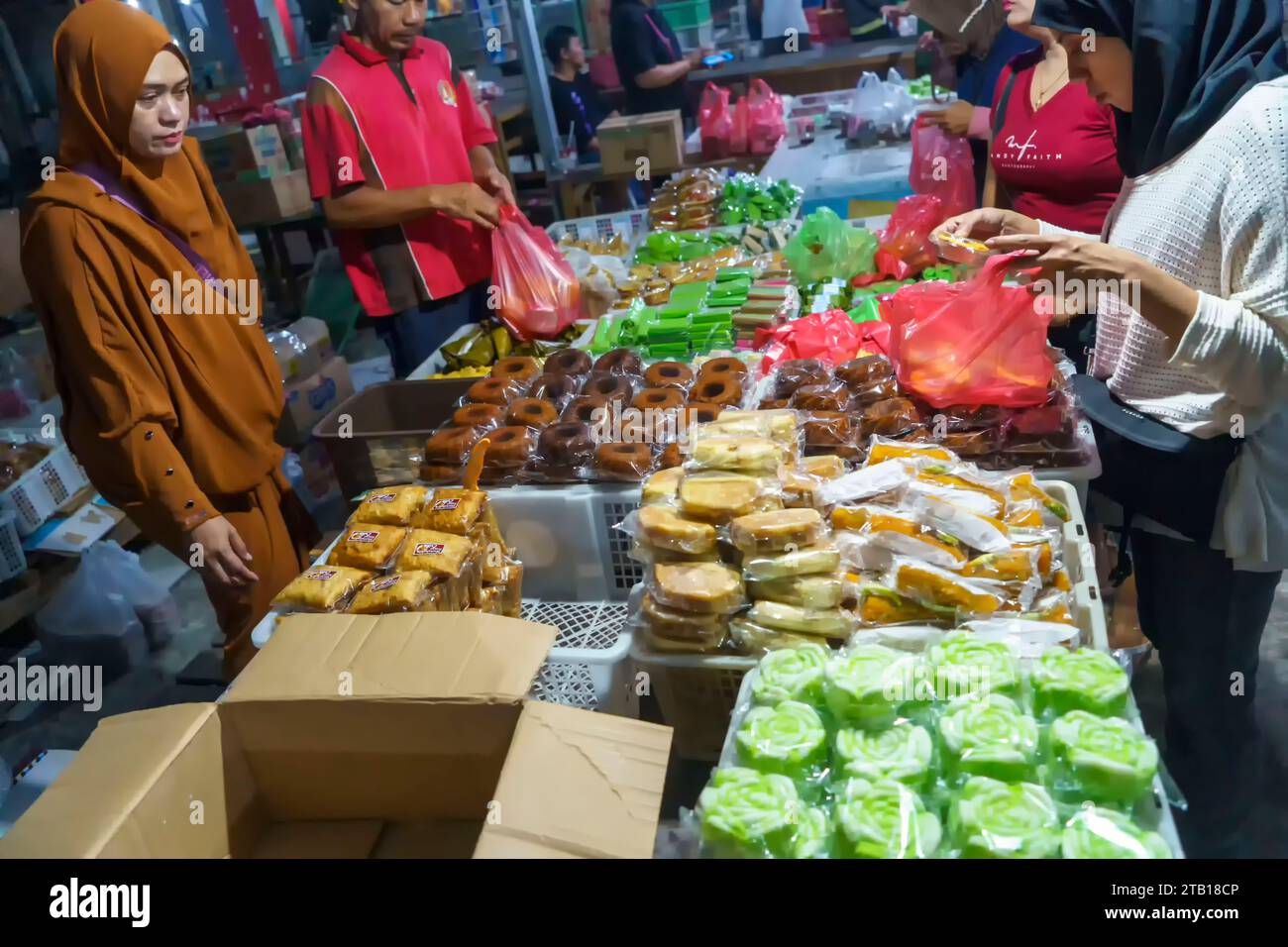 Kue subuh hi-res stock photography and images - Alamy