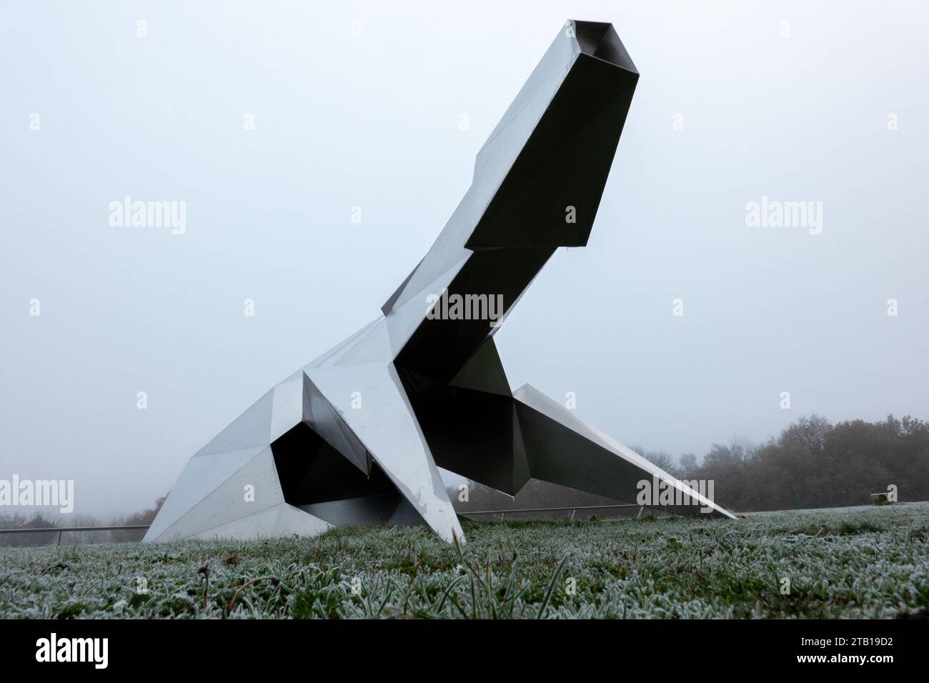 LYNN CHADWICK Beast Alerted I, 1990 Stock Photo - Alamy