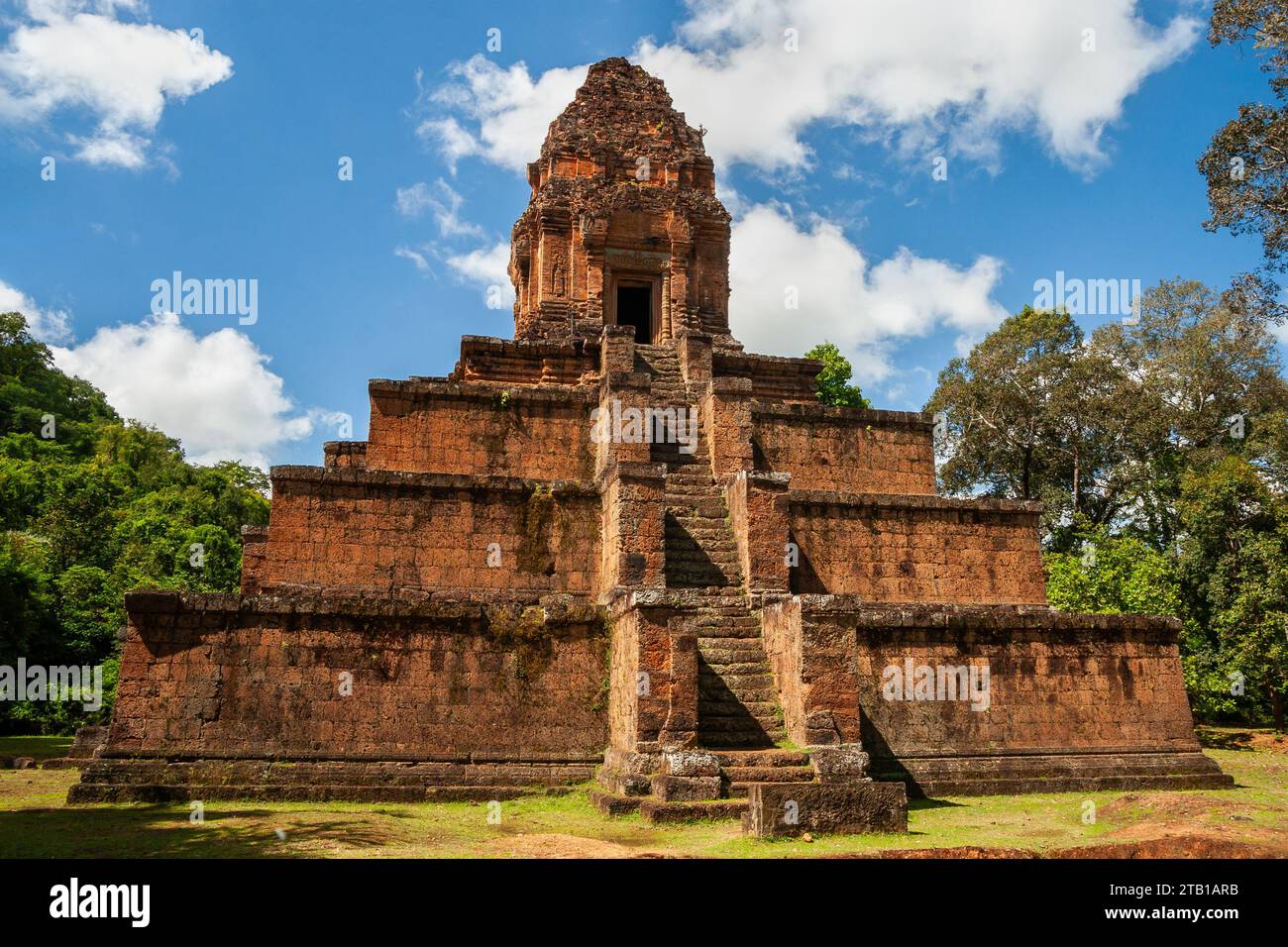 Prasat Baksei Chamkrong ancient pyramid Hindu temple in Cambodia ...