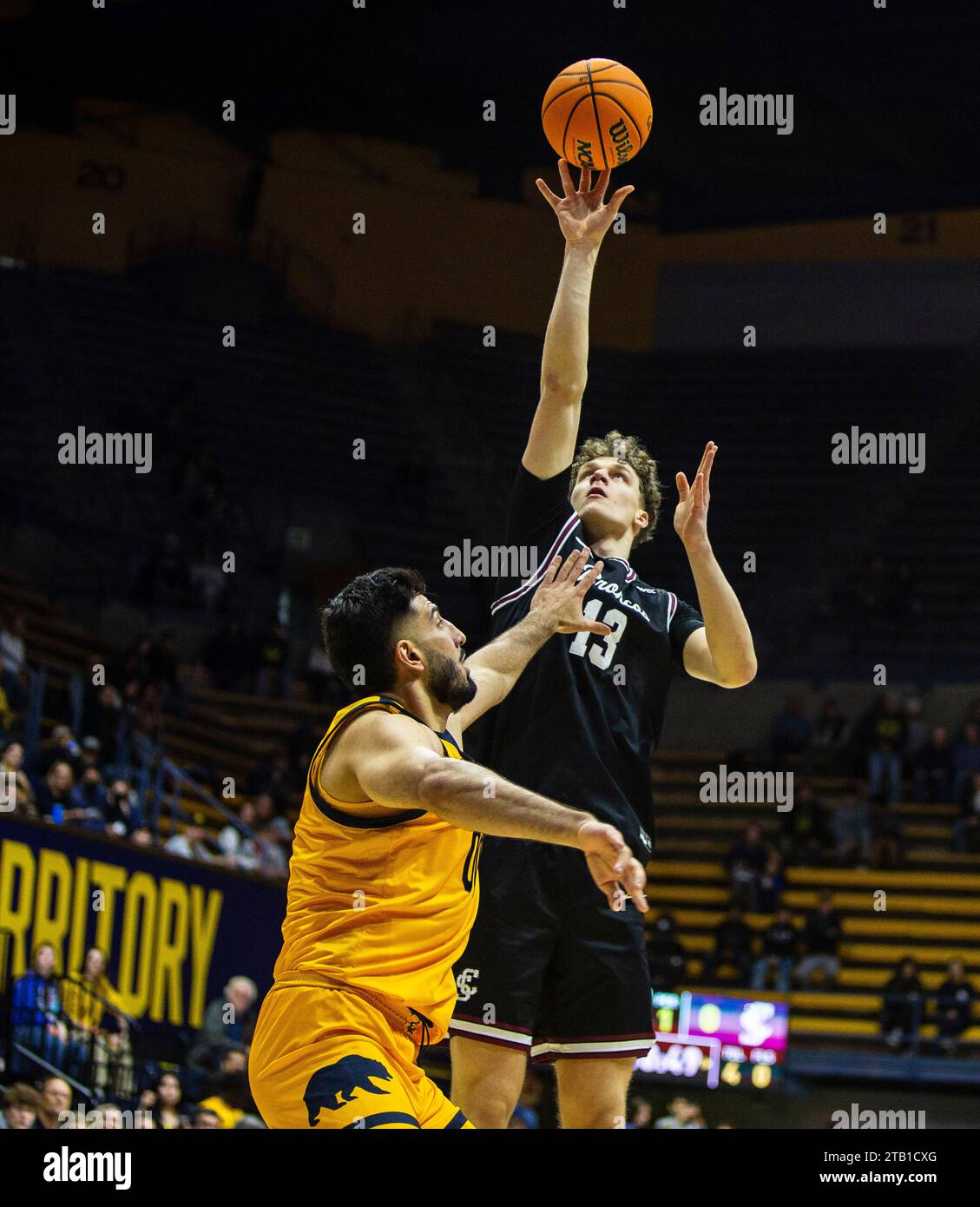 Haas Pavilion Berkeley Calif, USA. 02nd Dec, 2023. U.S.A. Santa Clara ...
