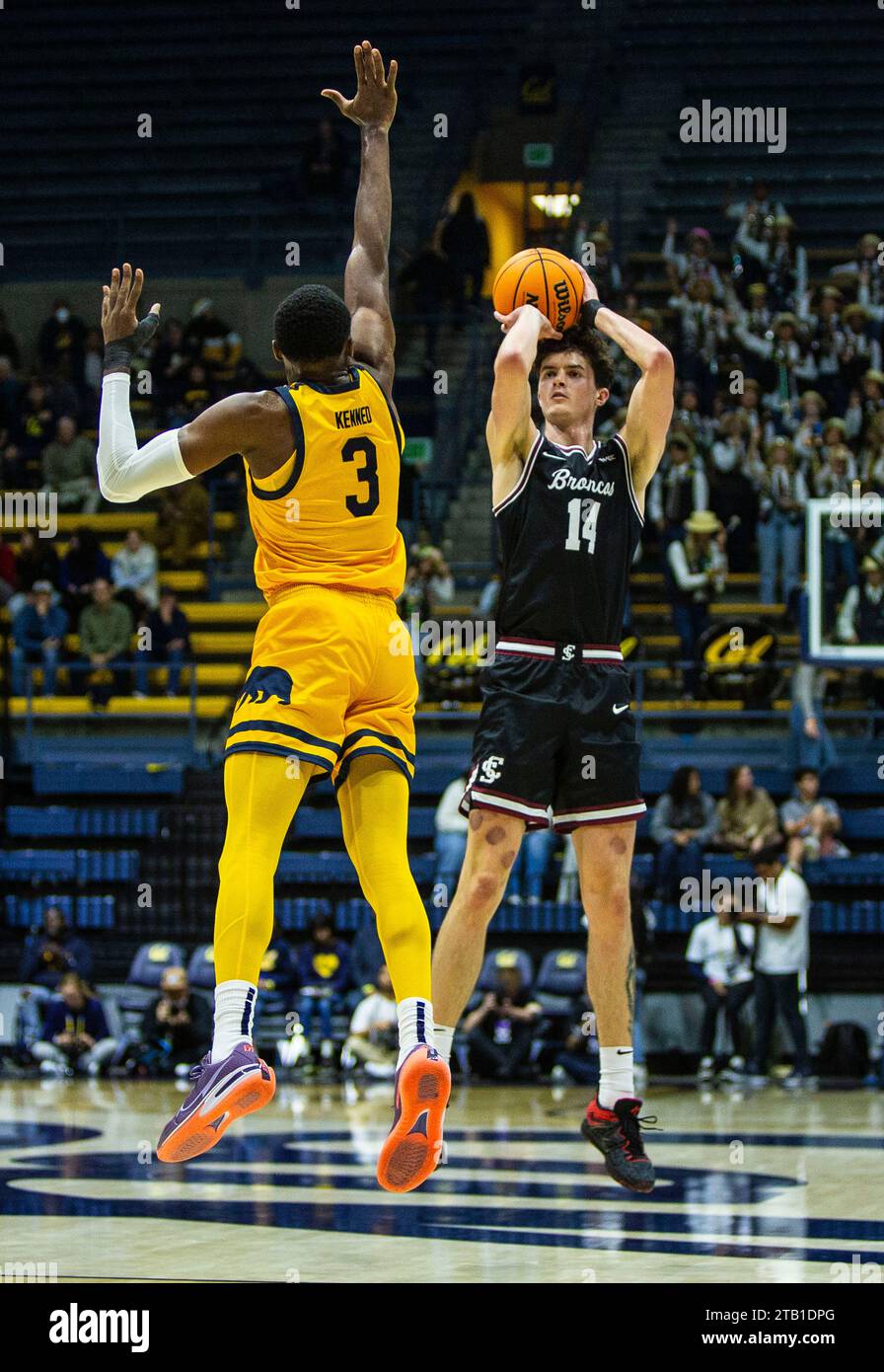 Haas Pavilion Berkeley Calif, USA. 02nd Dec, 2023. U.S.A. Santa Clara ...