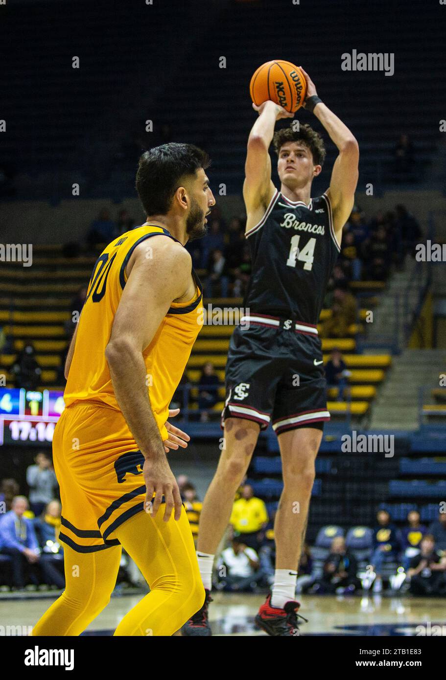 Haas Pavilion Berkeley Calif, USA. 02nd Dec, 2023. U.S.A. Santa Clara ...