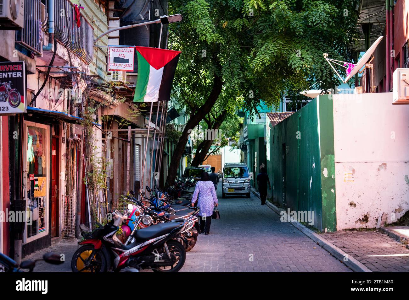 Maldives. 04th Dec, 2023. A Palestine flag flies on a store in Malé ...
