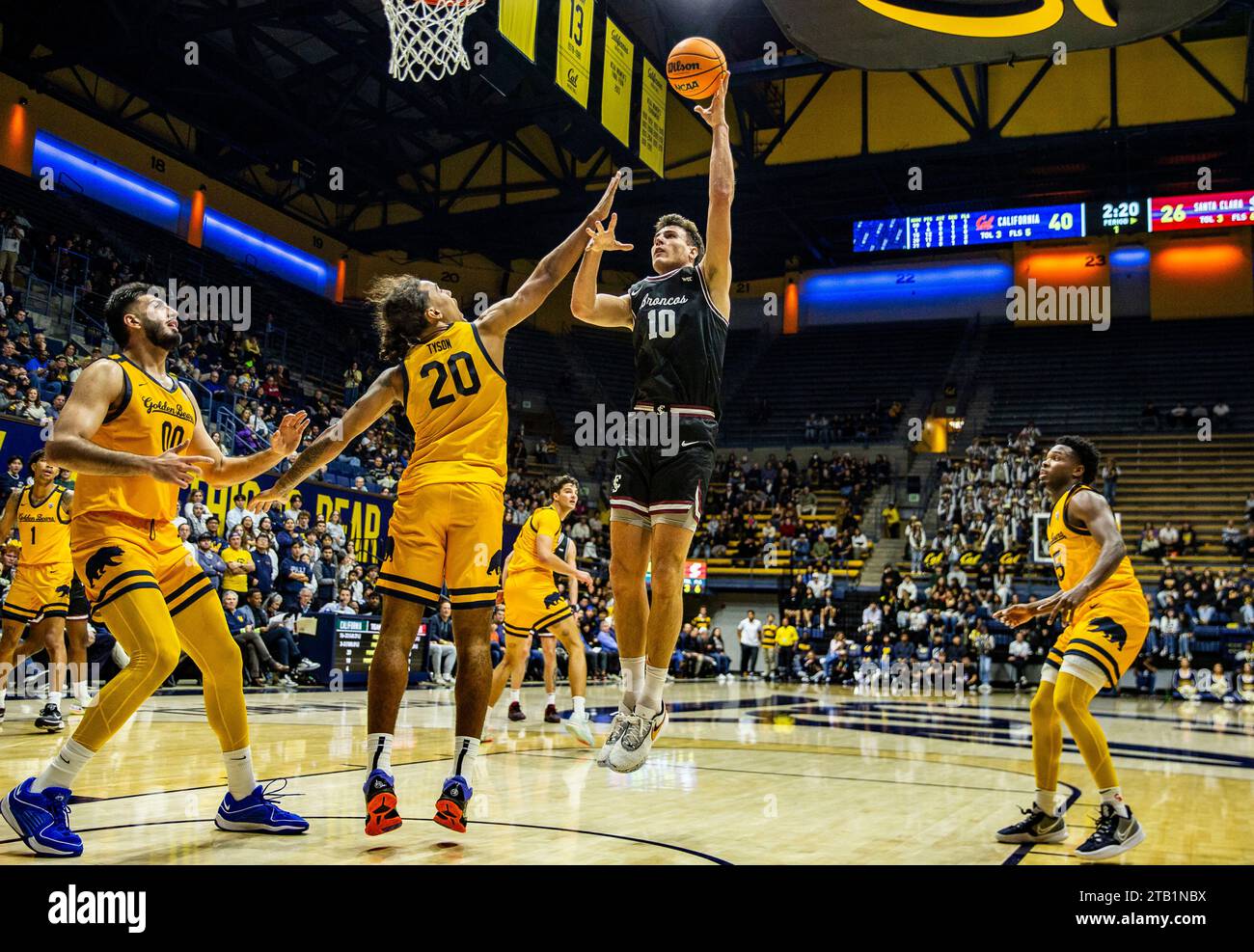 Haas Pavilion Berkeley Calif, USA. 02nd Dec, 2023. U.S.A. Santa Clara ...