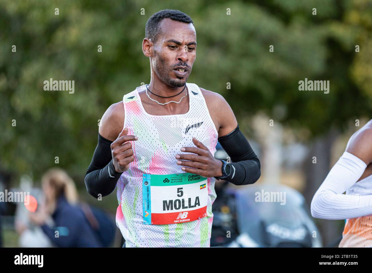 Getaneh MOLLA (#5) beim Marathon-Lauf in Valencia (Spanien) am 3 ...