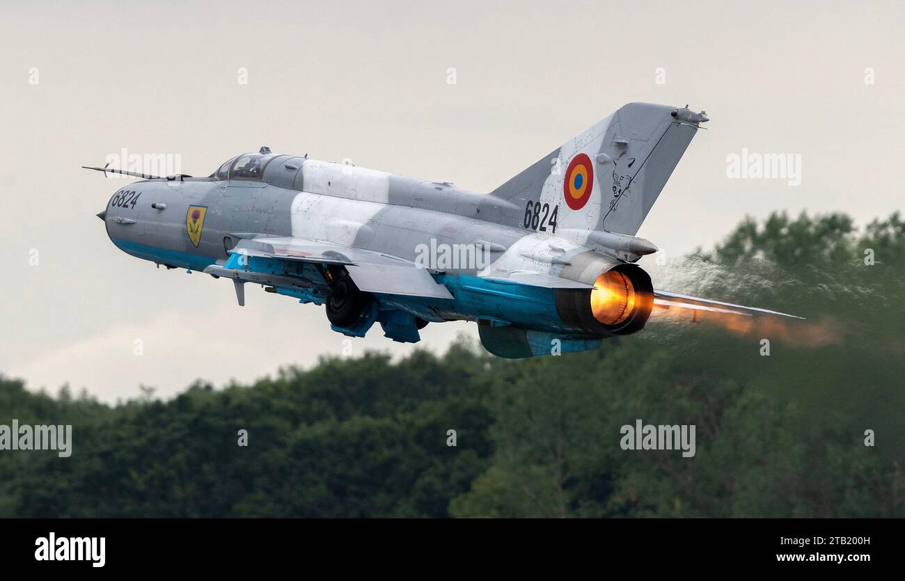 Mig 21 MF-75 Lancer Romanian Air Force Stock Photo - Alamy